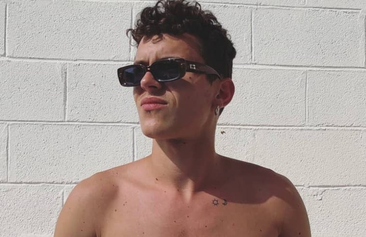 Aron-Piper-ensena-el-tatuaje-que-tiene-en-el-culo